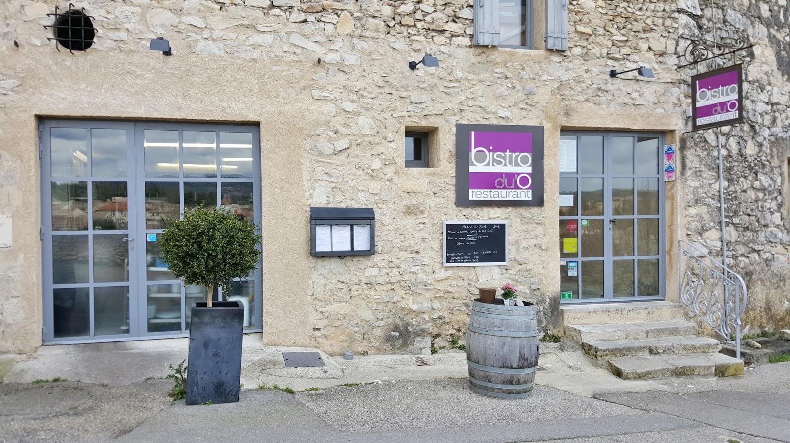 Provence's Top Restaurants: Unraveling Culinary Gems | Cellar Tours™